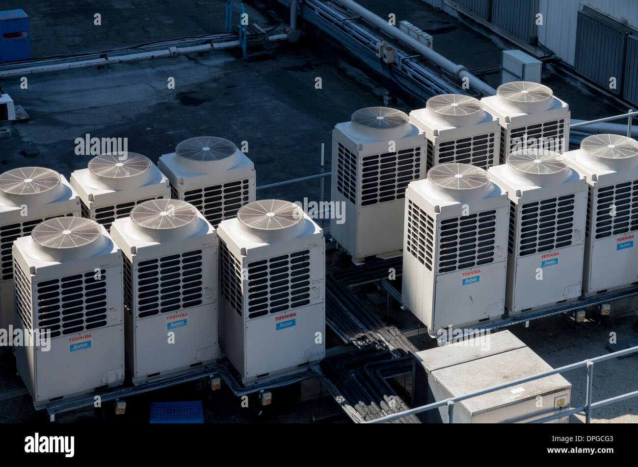 Airconditioning hi-res stock photography and images - Alamy