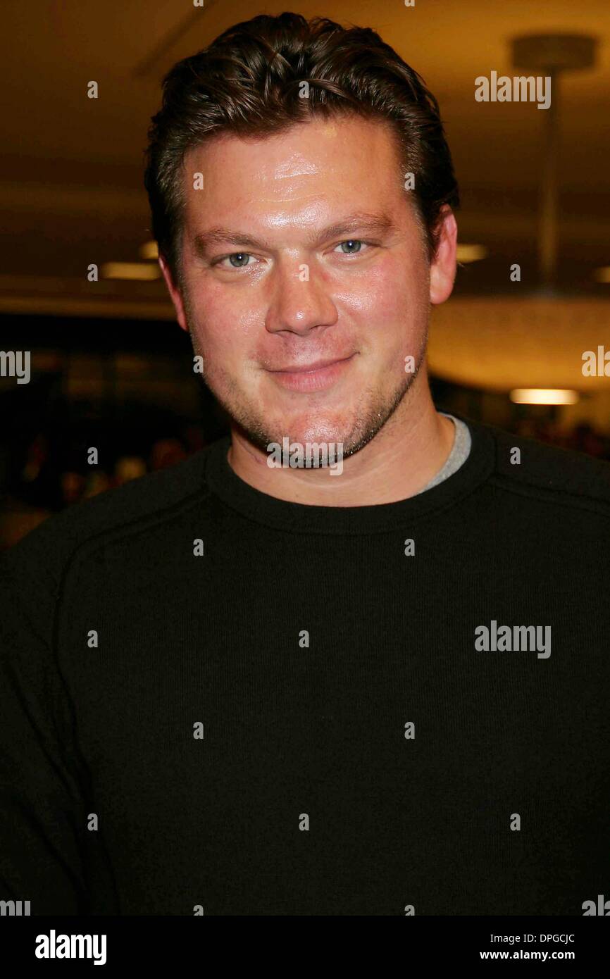 Tyler florence hi-res stock photography and images - Alamy