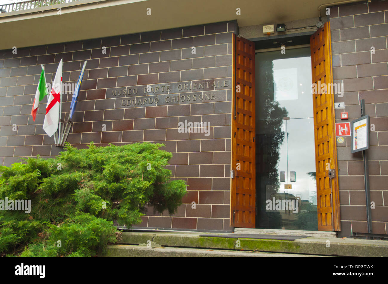 Museo di arte orientale edoardo chiossone art museum hi-res stock ...
