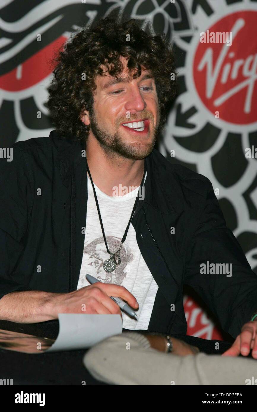 Mar. 19, 2006 - New York, New York, U.S. - K52253RM.ELLIOTT YAMIN OF ...