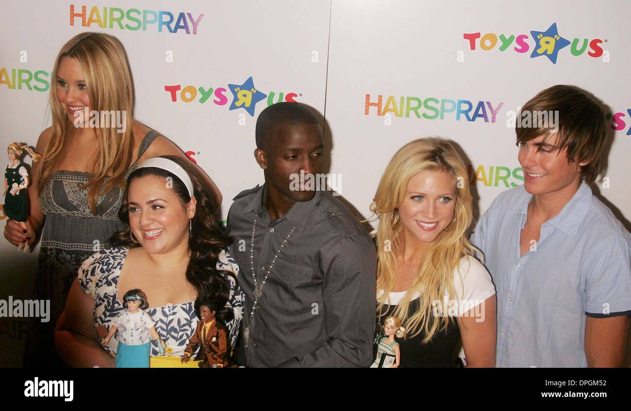 July 16, 2006 - New York, New York, U.S. - CASTMEMBERS FROM THE ...