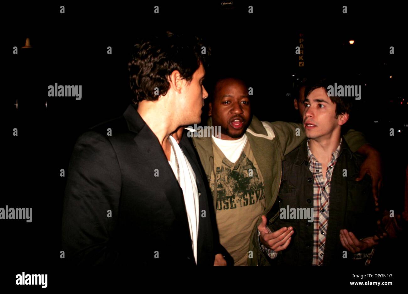 Oct. 15, 2006 - New York, New York, U.S. - K55115RM.JOHN MAYER ARGUES ...