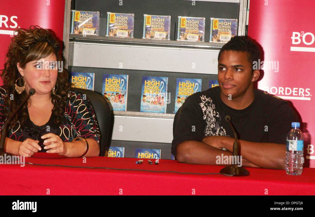 Aug. 7, 2006 - New York, New York, U.S. - EXCLUSIVE.KAYCEE STROH AND ...