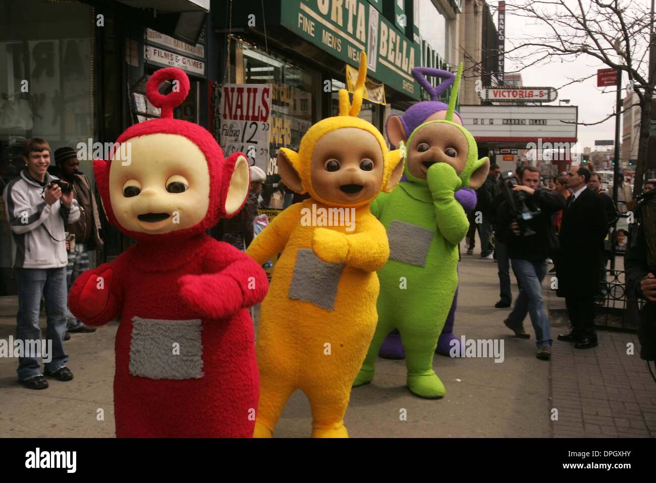 Mar. 25, 2006 - New York, New York, U.S. - THE TELETUBBIES KICK OFF IT ...