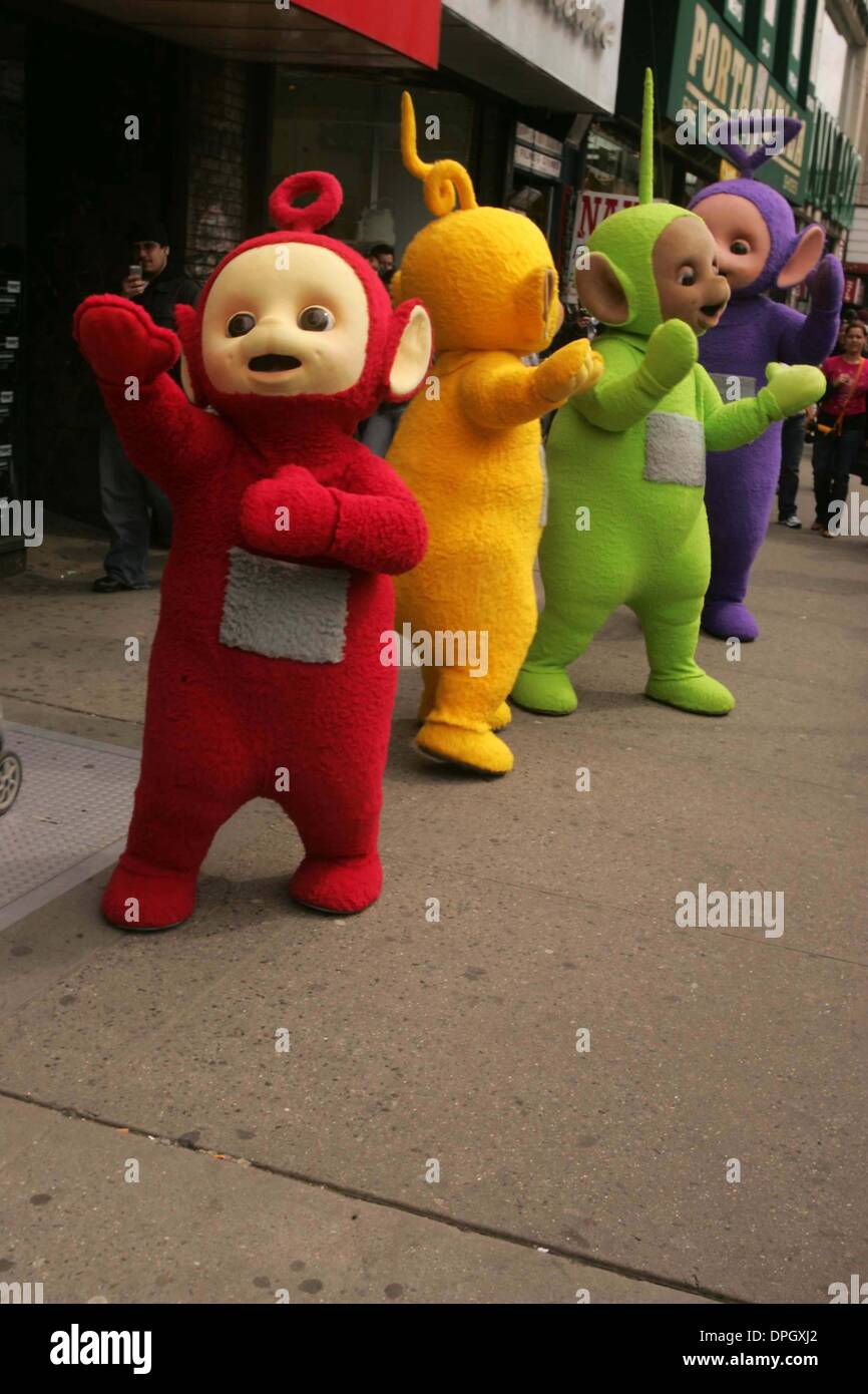 Mar. 25, 2006 - New York, New York, U.S. - THE TELETUBBIES KICK OFF IT ...