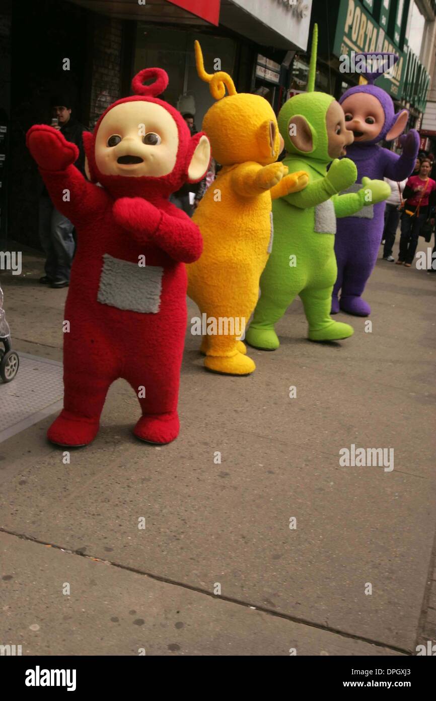 Mar. 25, 2006 - New York, New York, U.S. - THE TELETUBBIES KICK OFF IT ...