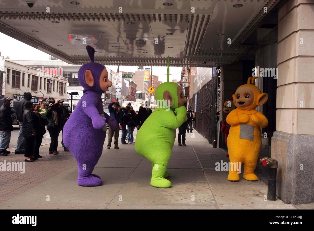 Mar. 25, 2006 - New York, New York, U.S. - THE TELETUBBIES KICK OFF IT ...