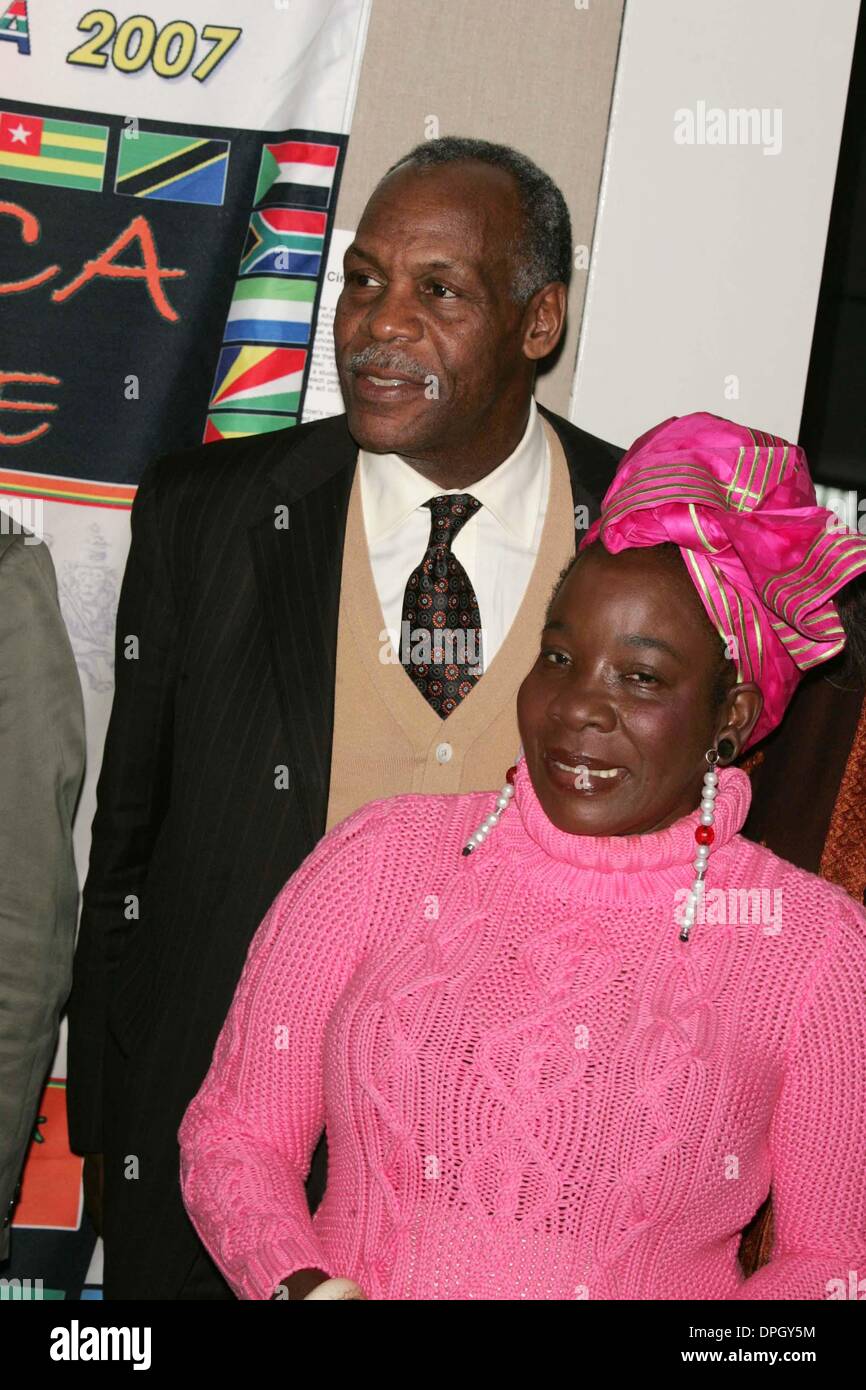 Apr. 7, 2006 - New York, New York, U.S. - DANNY GLOVER AND RITA MARLEY ...