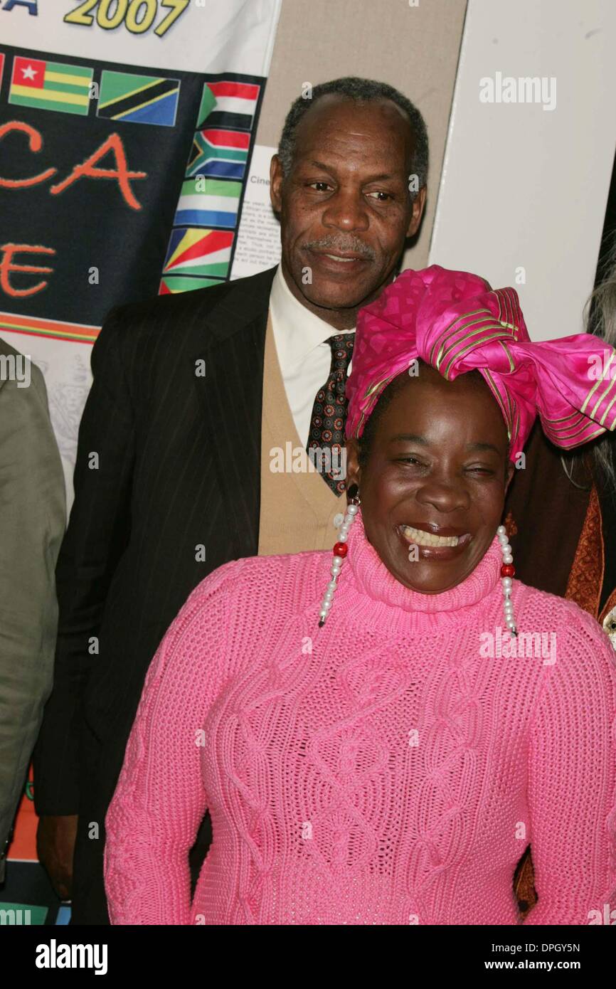Apr. 7, 2006 - New York, New York, U.S. - DANNY GLOVER AND RITA MARLEY ...