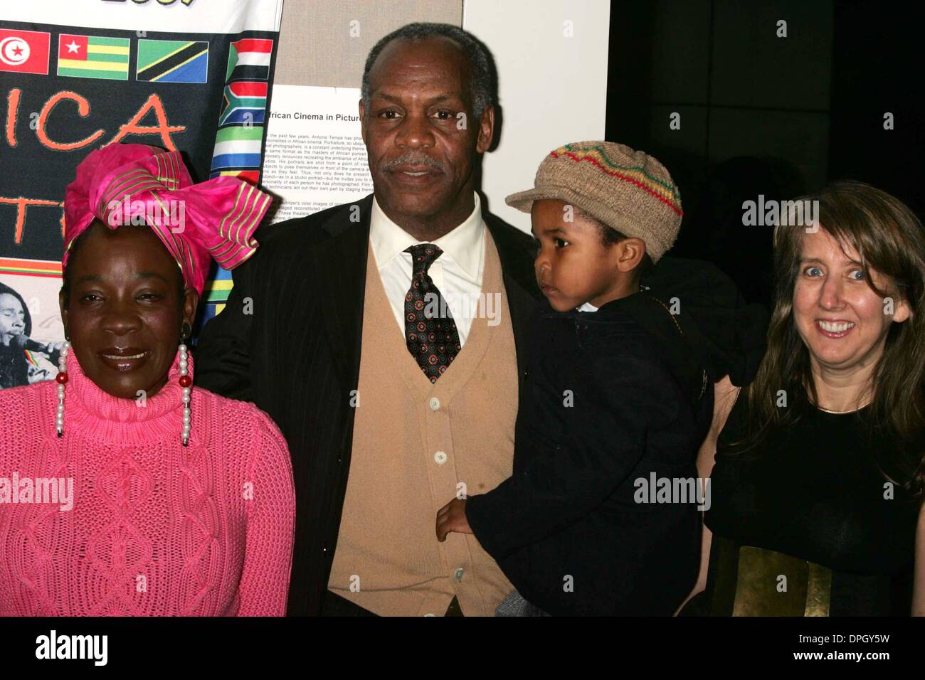 Apr. 7, 2006 - New York, New York, U.S. - DANNY GLOVER AND RITA MARLEY ...