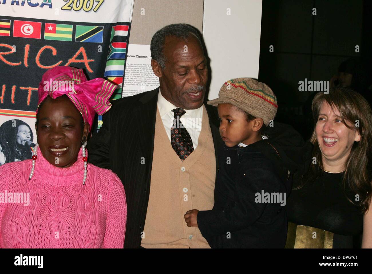 Apr. 7, 2006 - New York, New York, U.S. - DANNY GLOVER AND RITA MARLEY ...