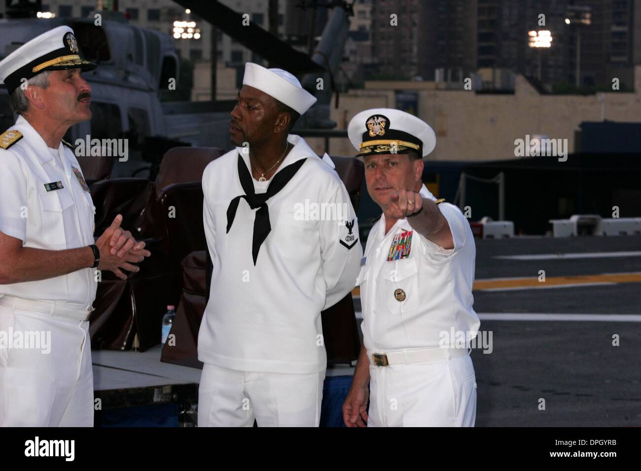May 27, 2006 - New York, New York, U.S. - SUBWAY HERO AND FORMER ...