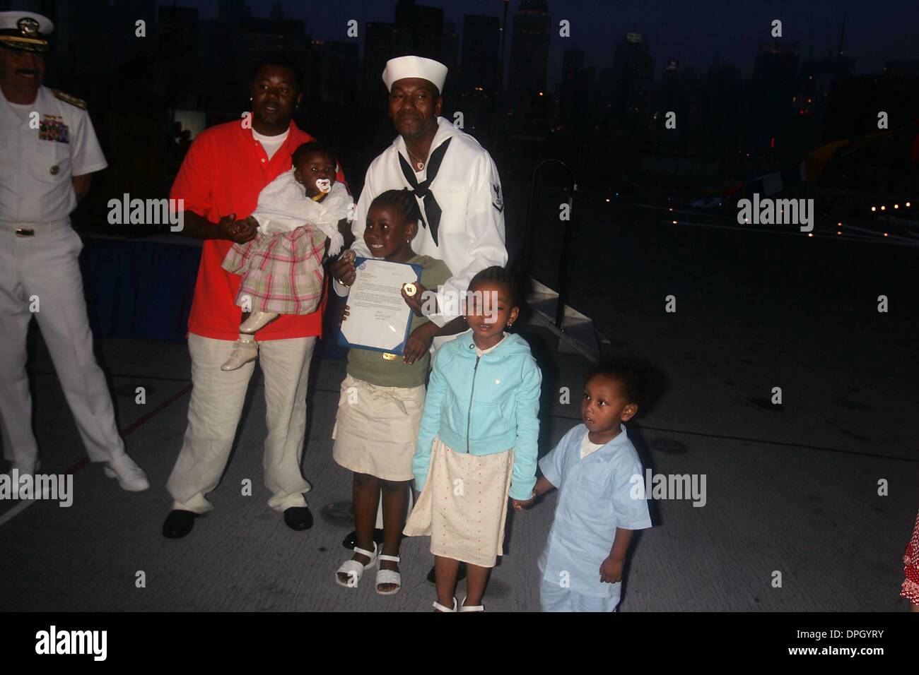 May 27, 2006 - New York, New York, U.S. - SUBWAY HERO AND FORMER ...