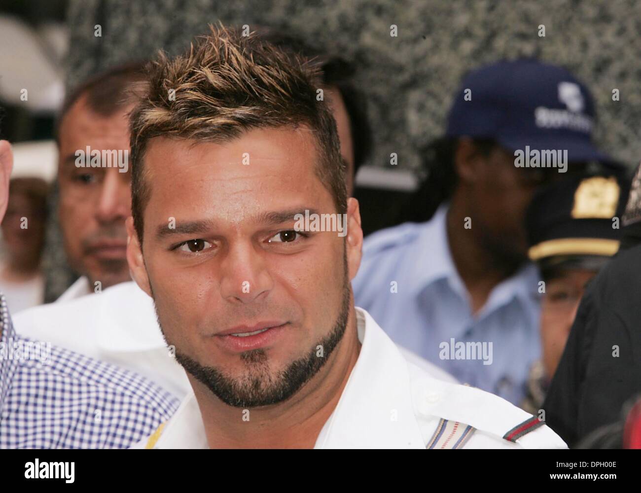 Ricky martin photos 2006 hi-res stock photography and images - Alamy