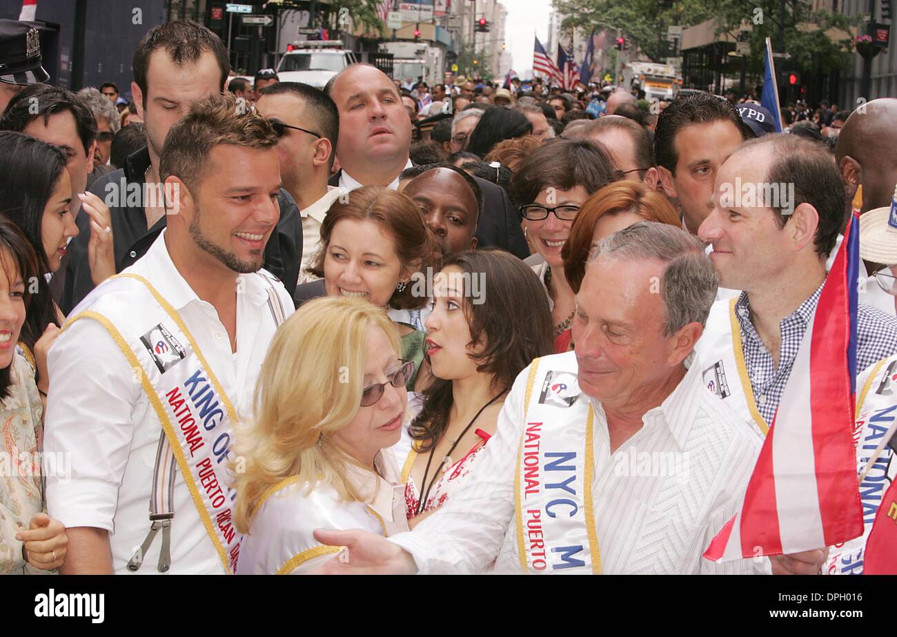 Elliott spitzer hi-res stock photography and images - Alamy