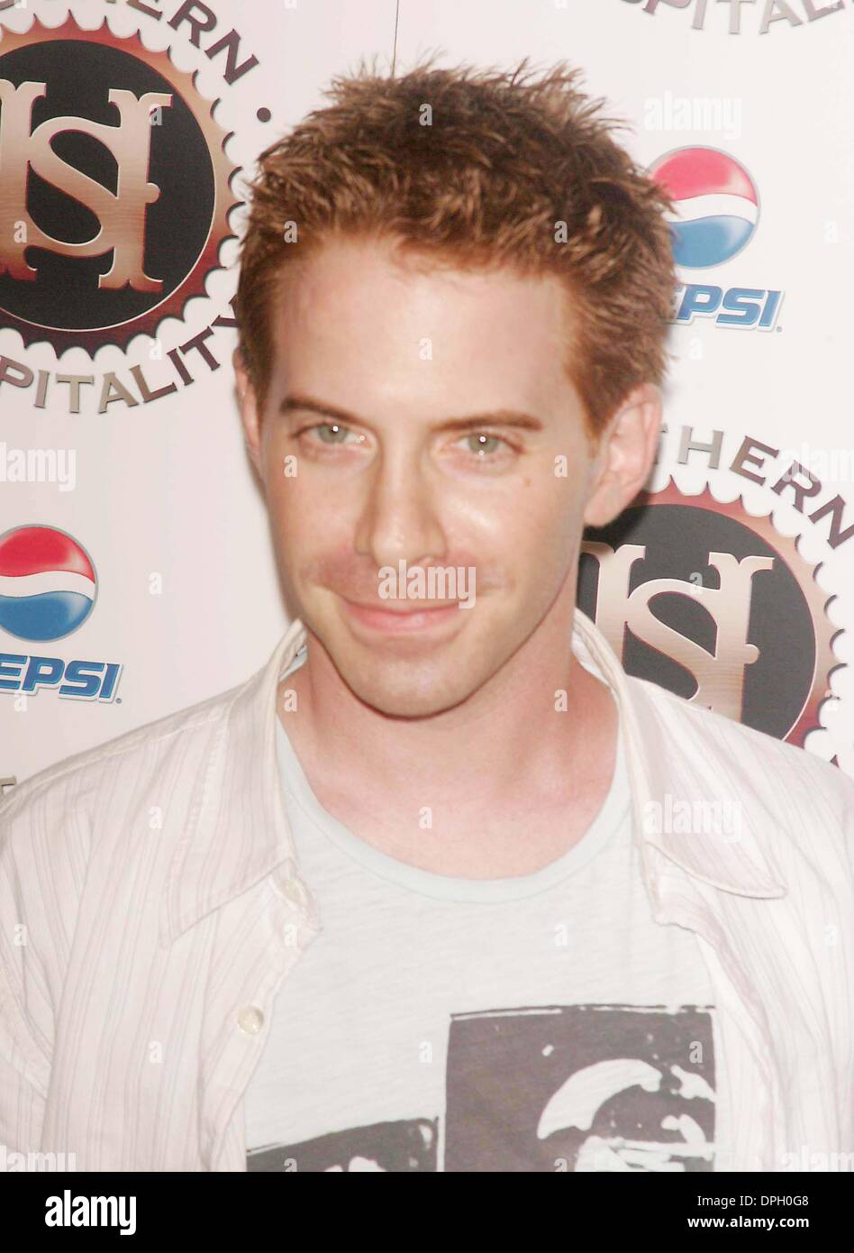 July 18, 2006 - New York, New York, U.S. - GRAND OPENING OF JUSTIN ...