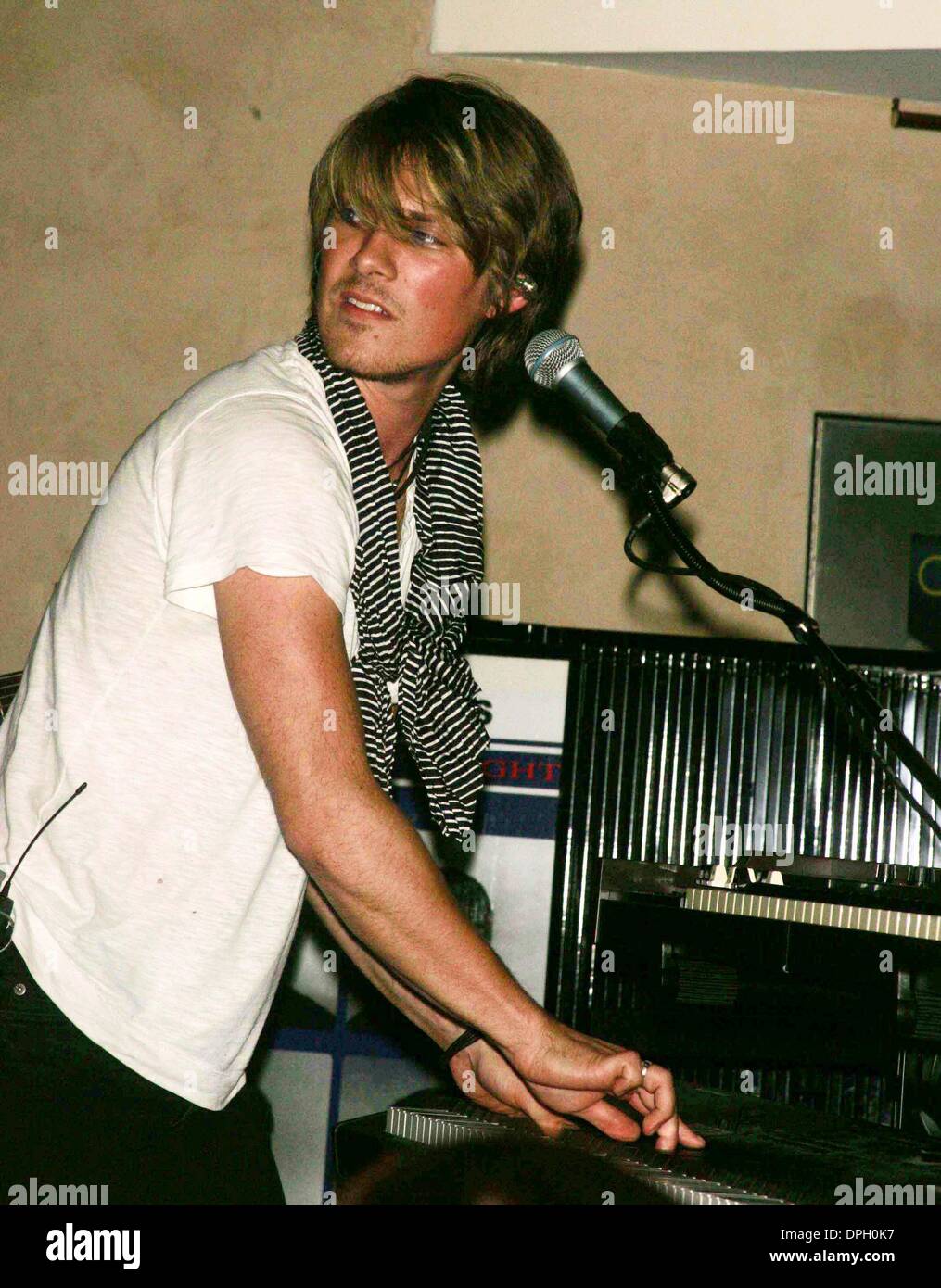 July 24, 2006 - New York, New York, U.S. - POP RECORDING STARS HANSON ...