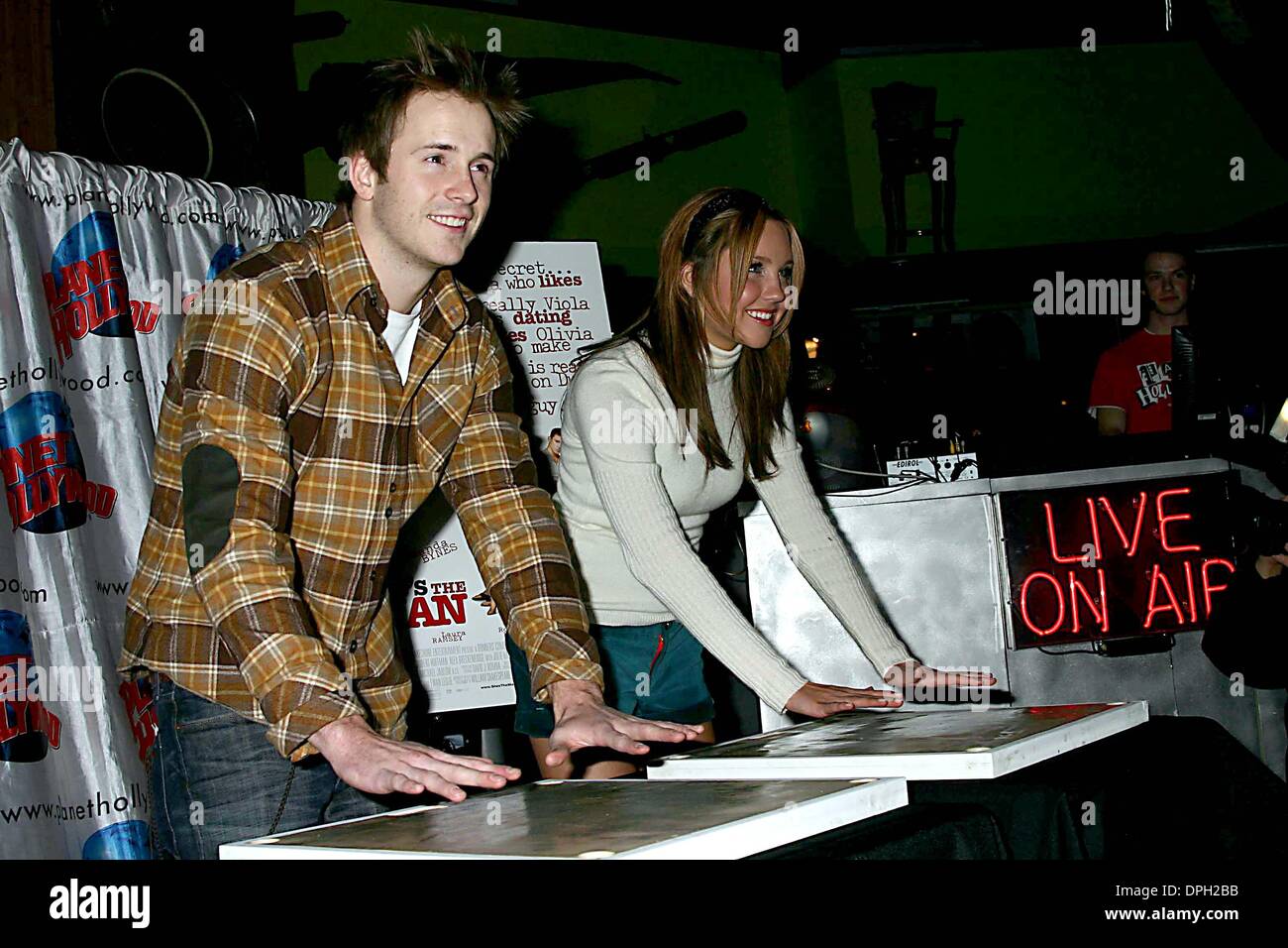 Robert Hoffman Girlfriend