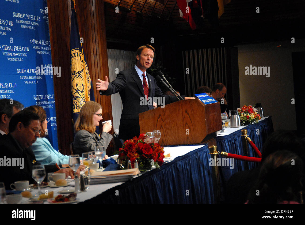 National press club 2006 hi-res stock photography and images - Alamy