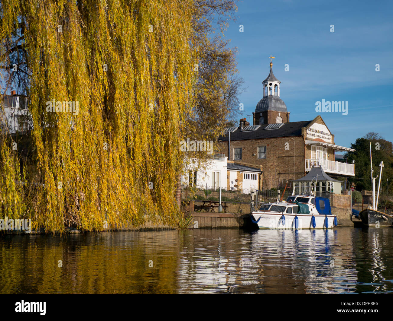 Sunbury hi-res stock photography and images - Alamy
