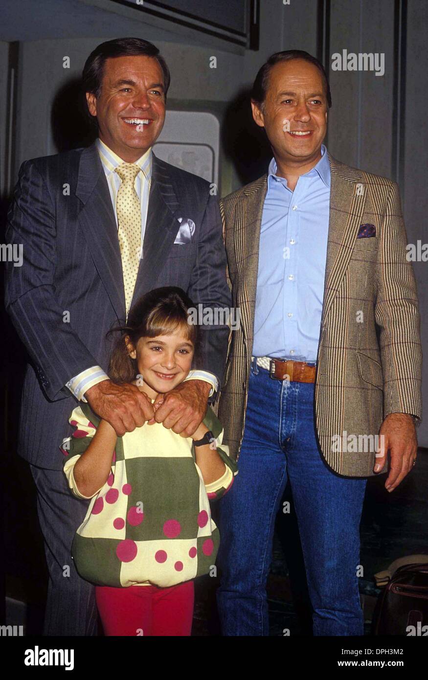 Aug. 2, 2006 - Hollywood, California, U.S. - ROBERT WAGNER WITH MAIA ...