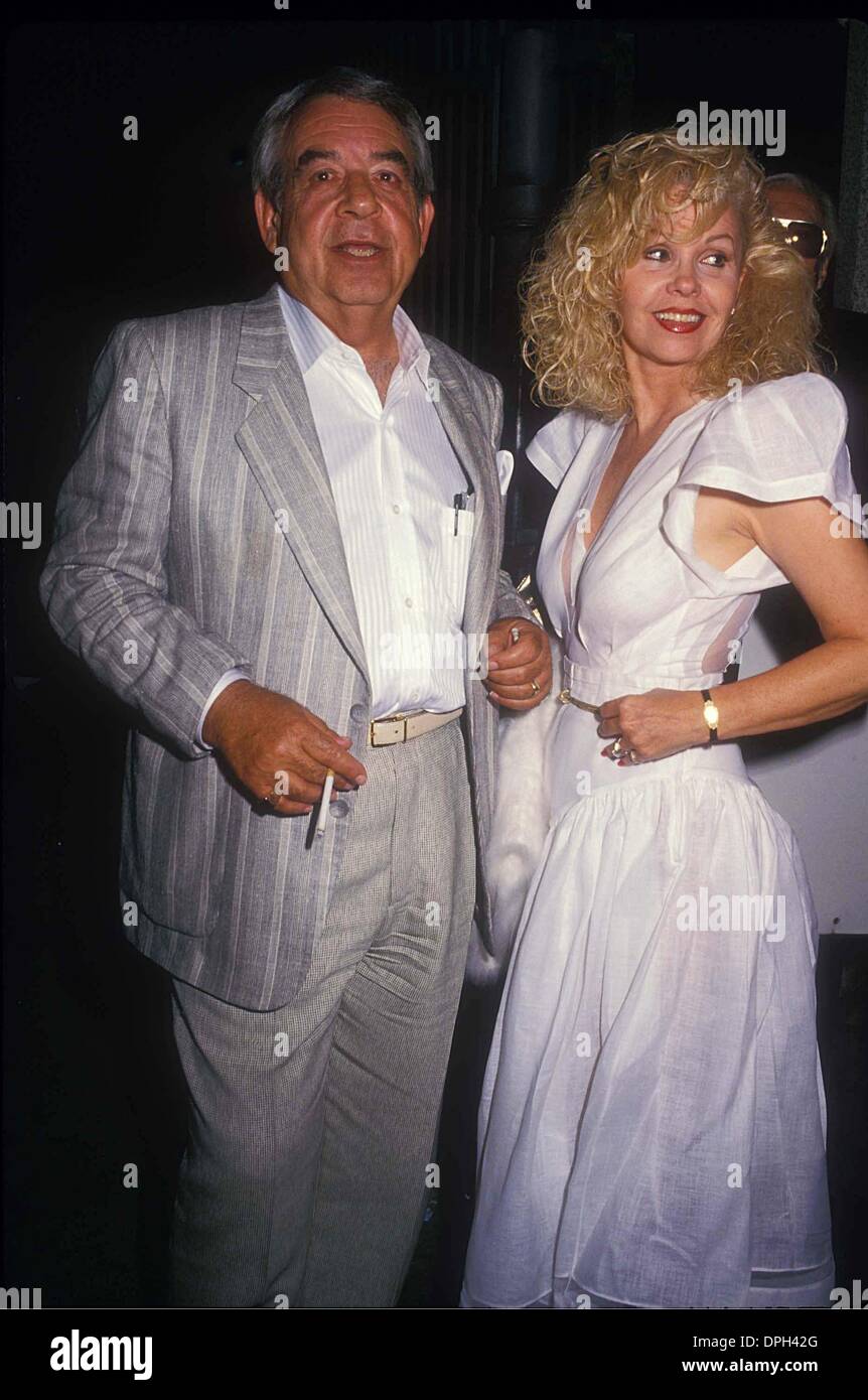 Aug. 24, 2006 - Hollywood, California, U.S. - TOM BOSLEY WITH HIS WIFE ...