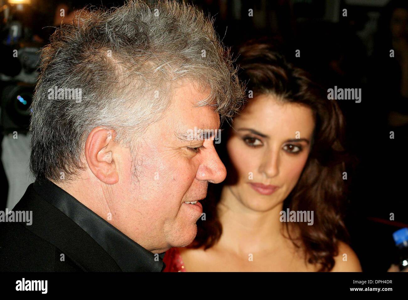 Oct. 7, 2006 - New York, New York, U.S. - PENELOPE CRUZ AND JOSE ...