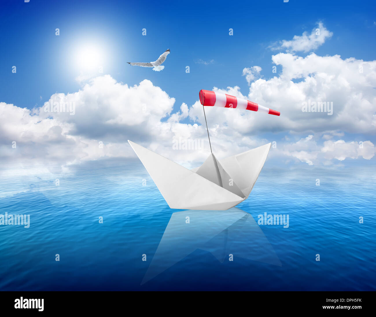 Calm sea boat hi-res stock photography and images - Alamy