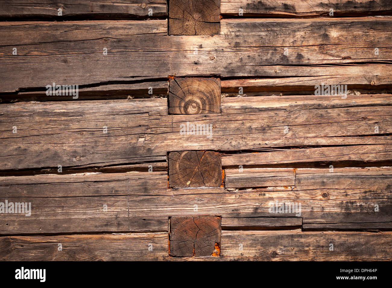 Natural background pattern of a log wall texture Stock Photo - Alamy
