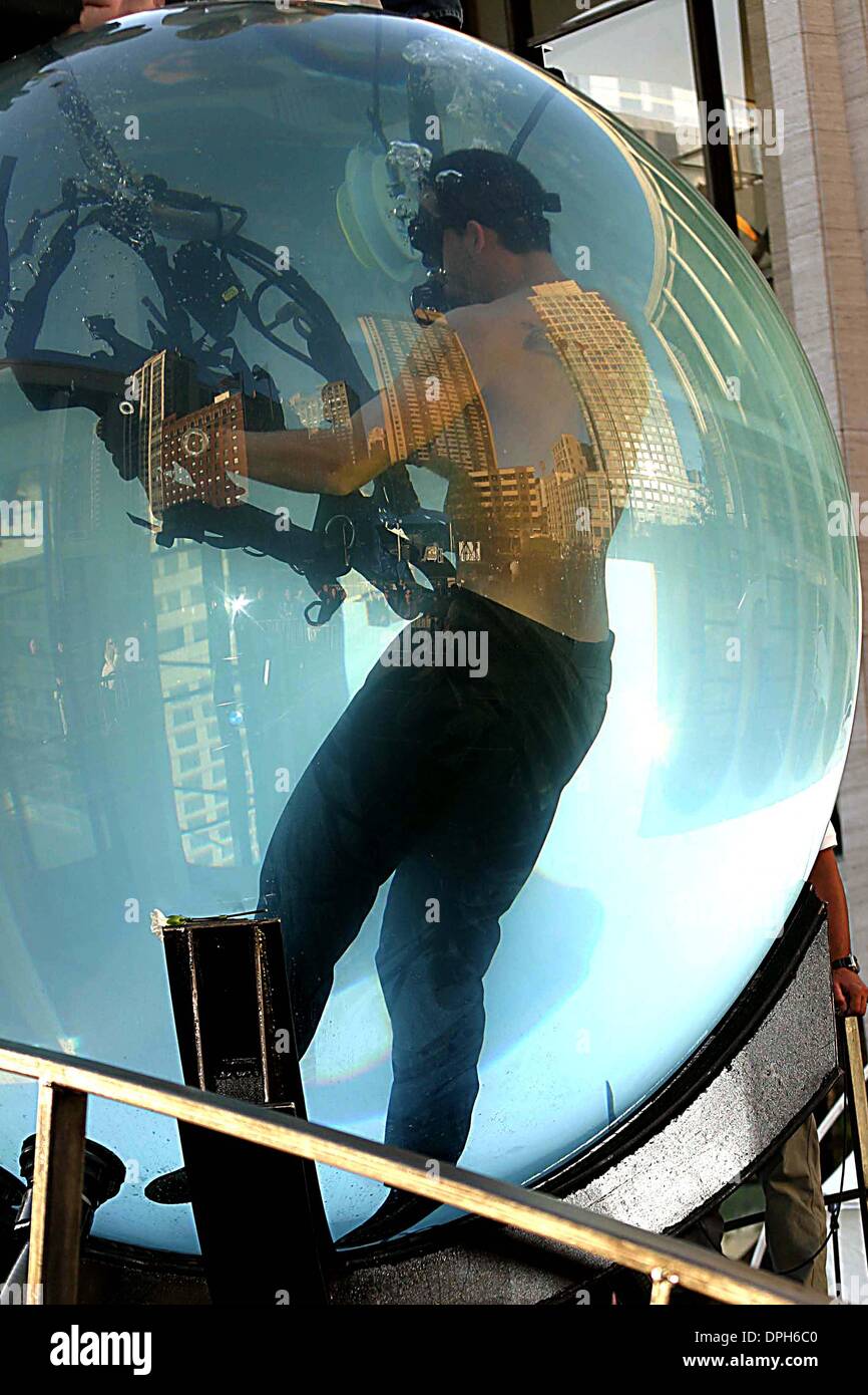 David blaine water hi-res stock photography and images - Alamy