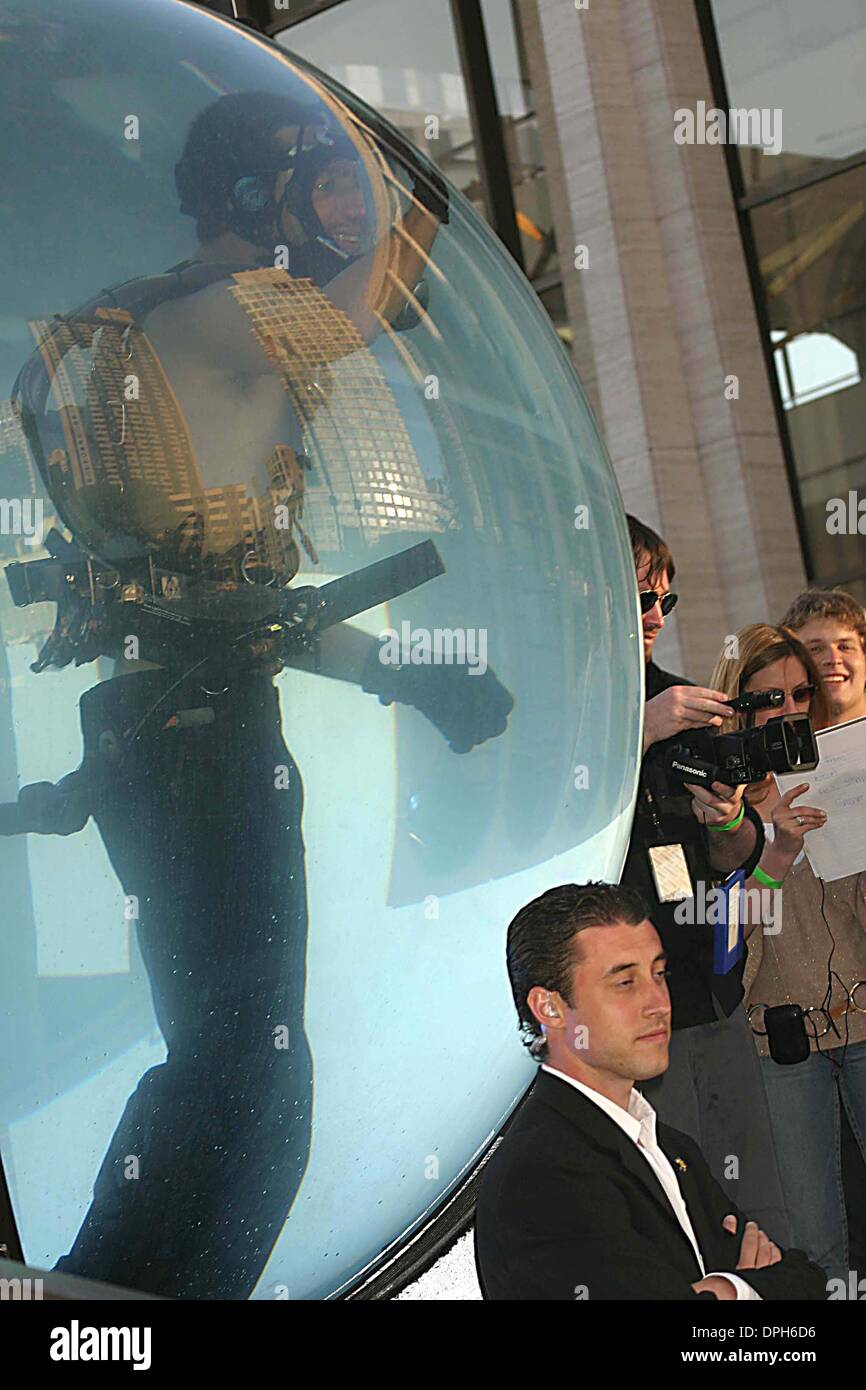 May 1, 2006 - New York, New York, U.S. - K47737ML DAVID BLAINE'S ...