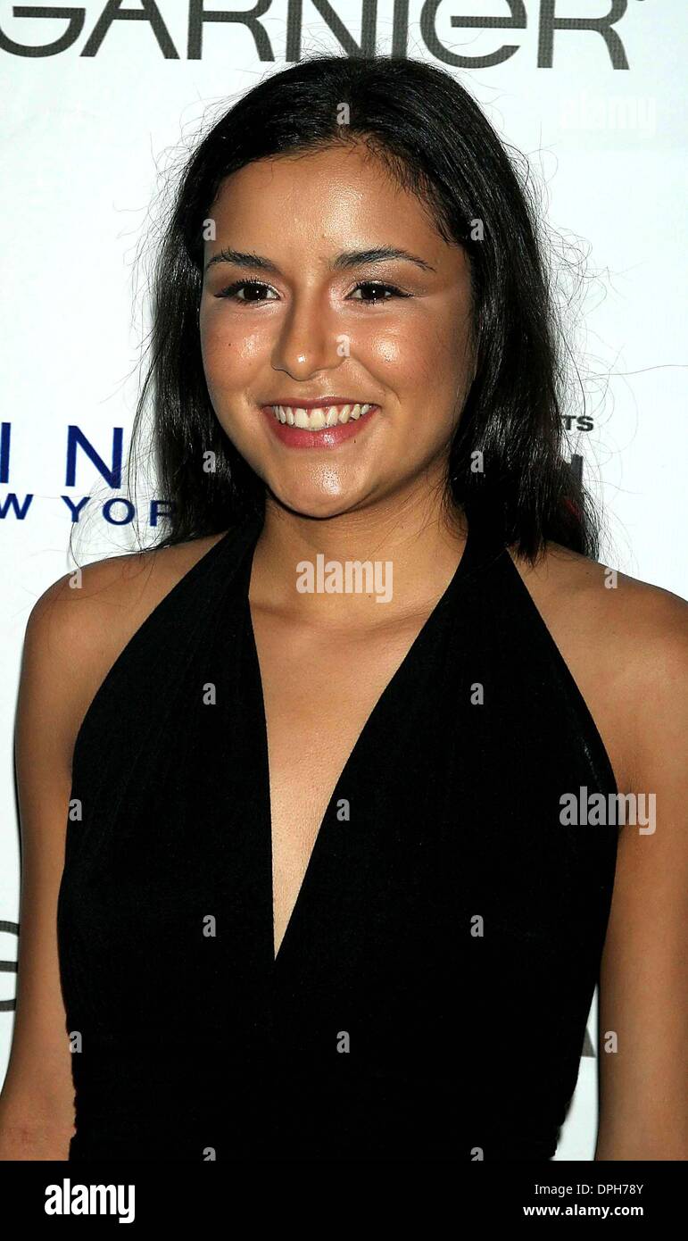 Emily garnier hi-res stock photography and images - Alamy