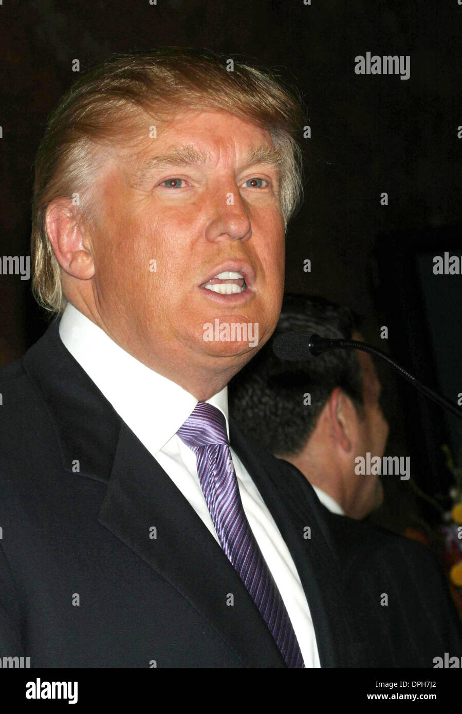 Donald trump magazine hi-res stock photography and images - Alamy