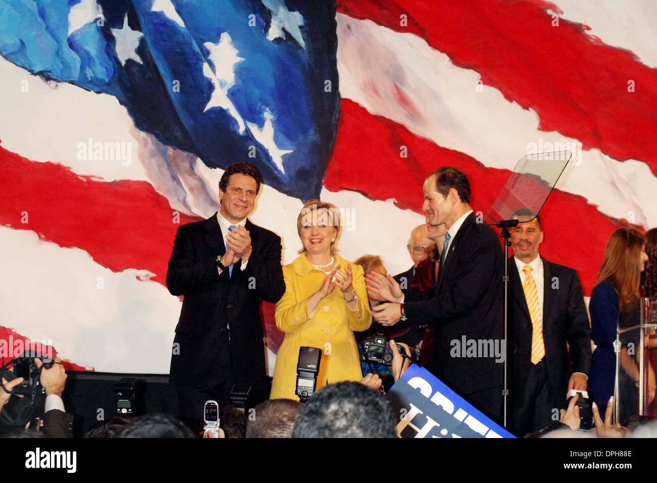 Election night victory party hi-res stock photography and images - Alamy