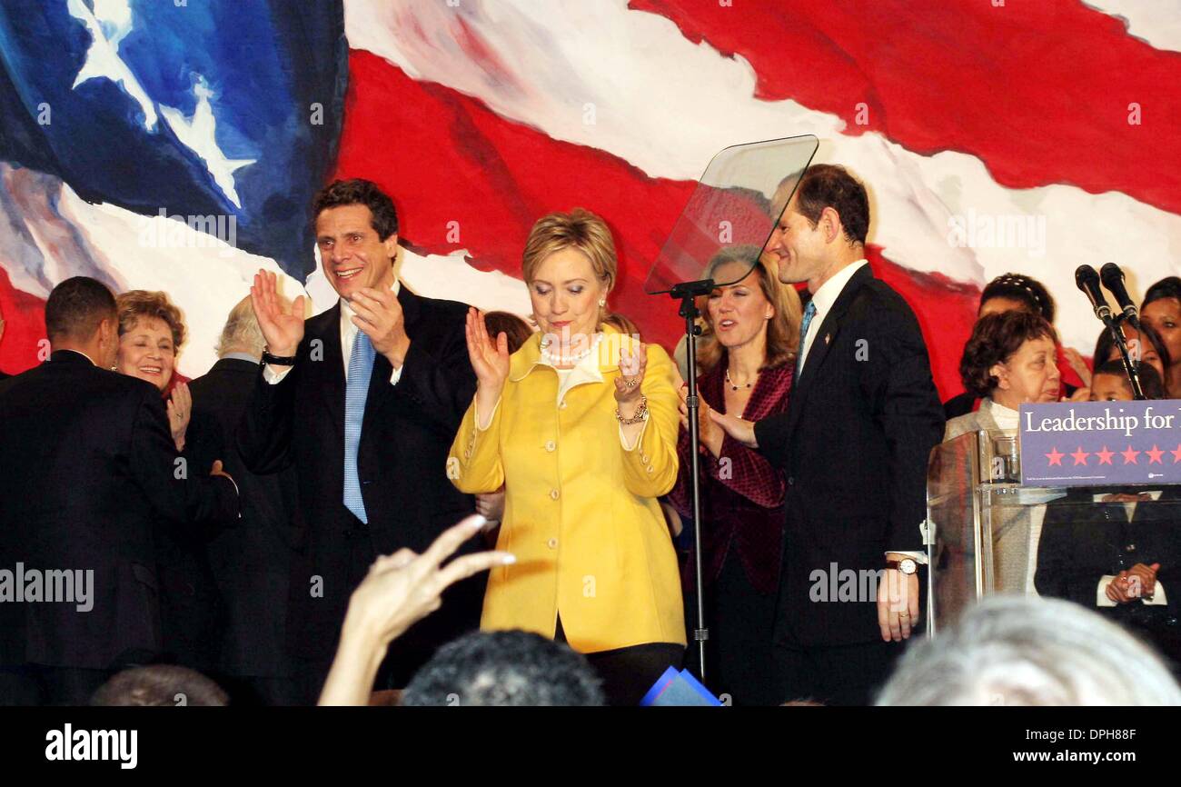 Election night victory party hi-res stock photography and images - Alamy