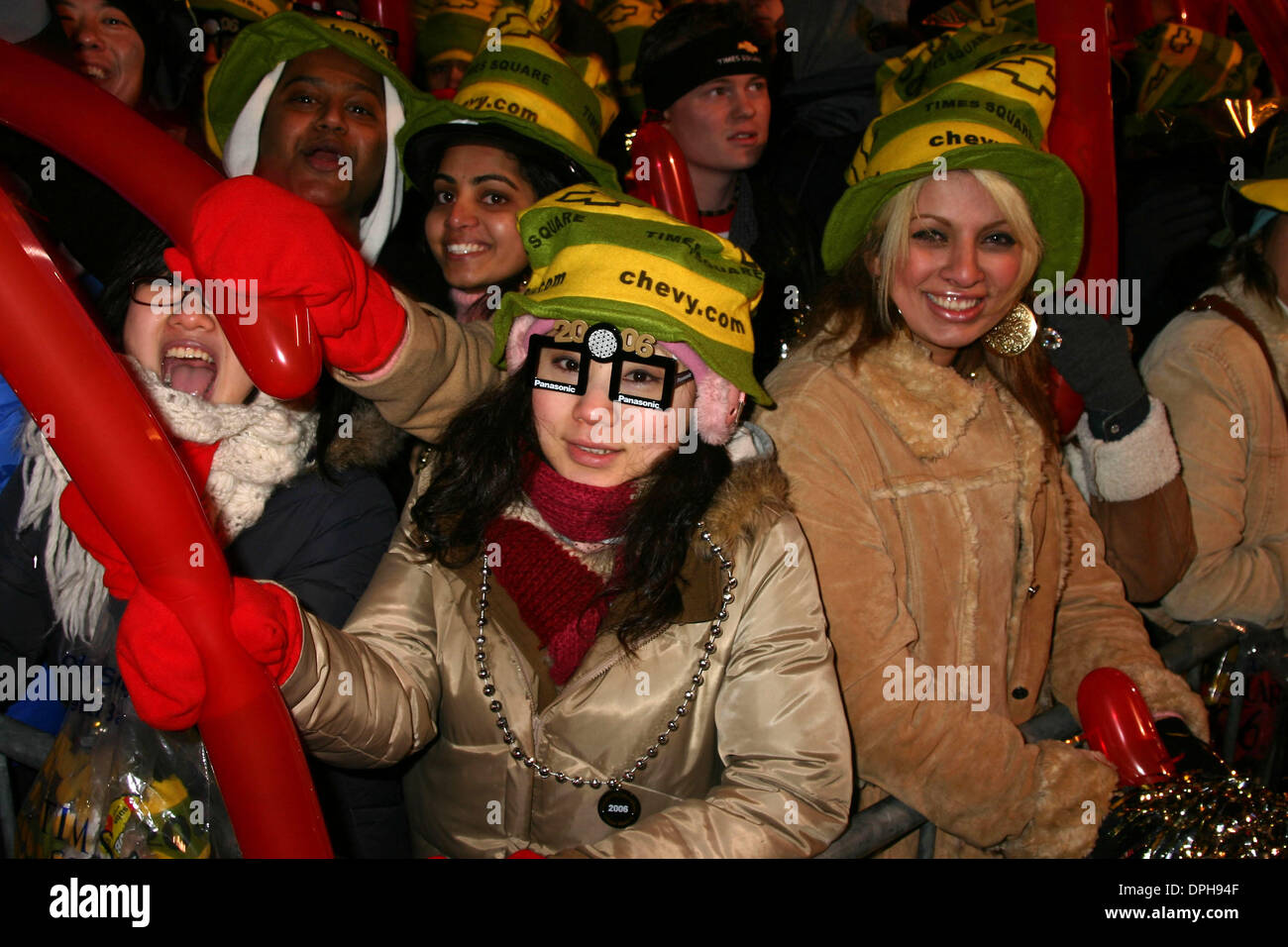 Dec. 31, 2005 - New York, New York, U.S. - K46328ML.NEW YEARS EVE ...