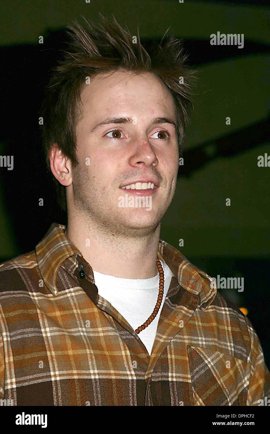 Feb. 24, 2006 - New York, New York, U.S. - K46972ML.AMANDA BYNES AND ...