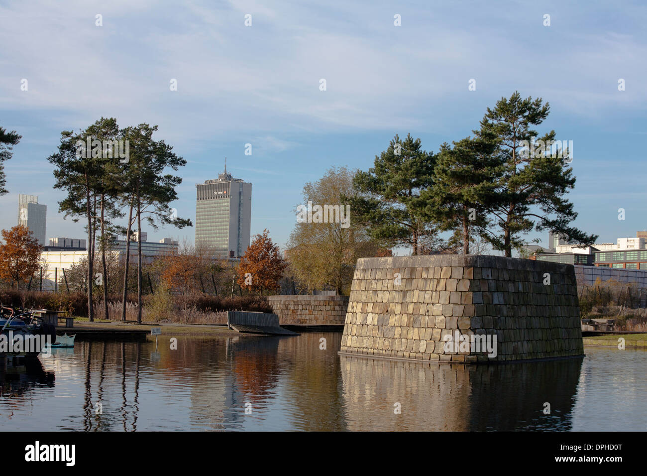 Piccadilly basin hi-res stock photography and images - Alamy