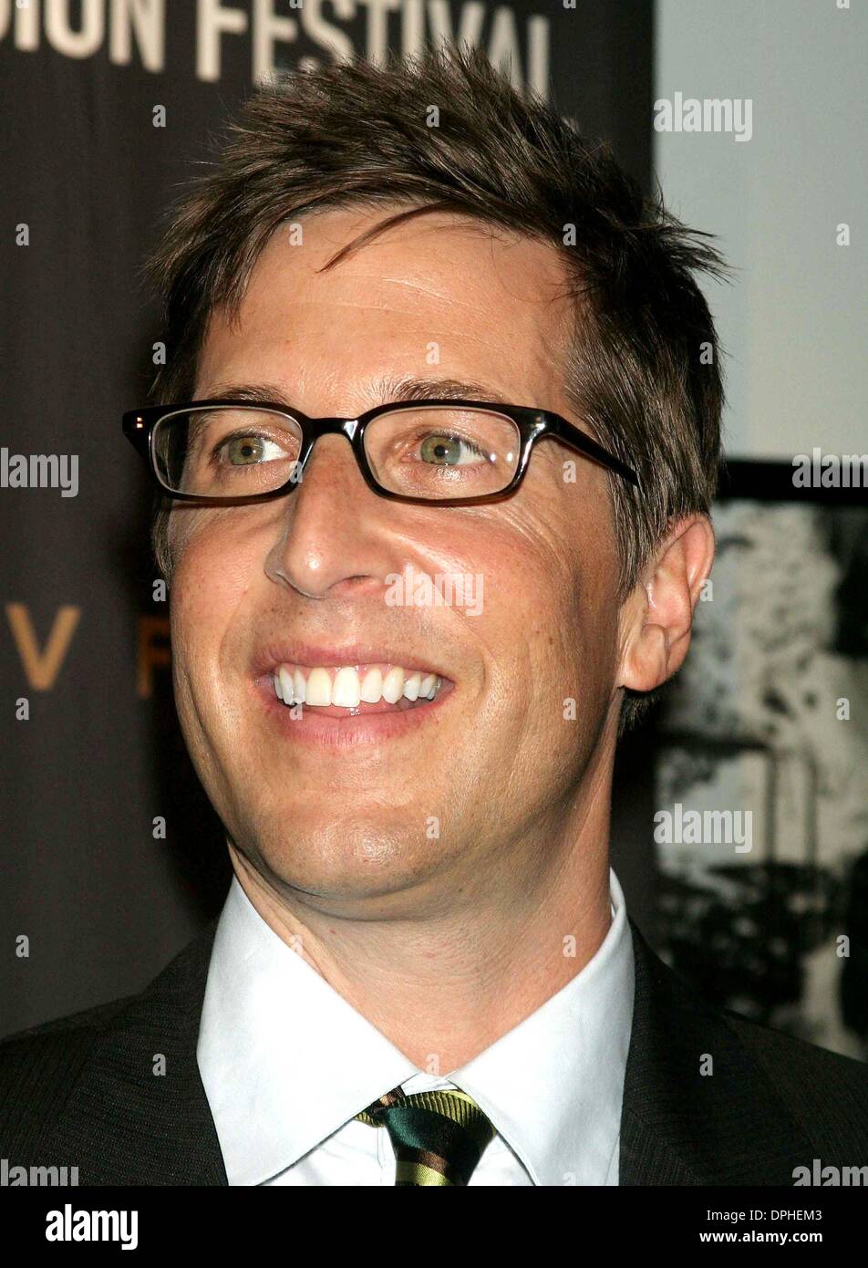 Standoff theater hi-res stock photography and images - Alamy