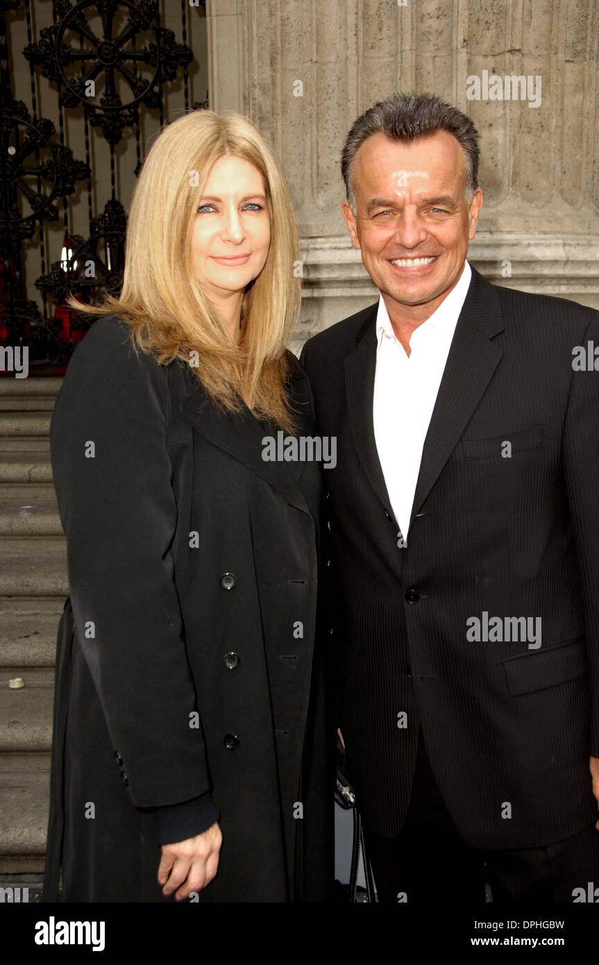 Apr. 26, 2006 - Hollywood, California, U.S. - K47791MG.Debra Wise and ...