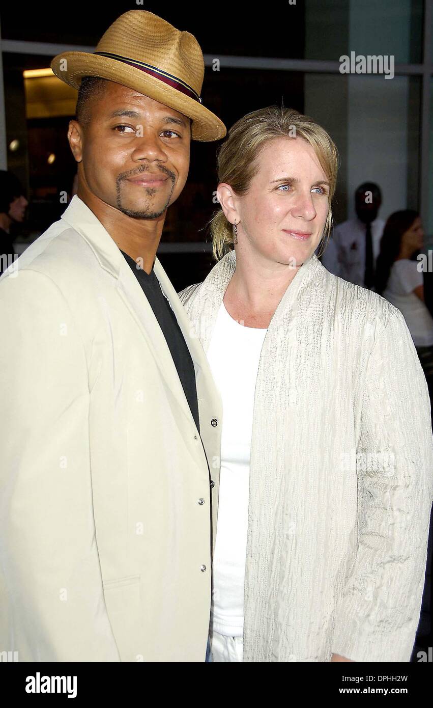 Sara kapfer and cuba gooding jr hi-res stock photography and images - Alamy