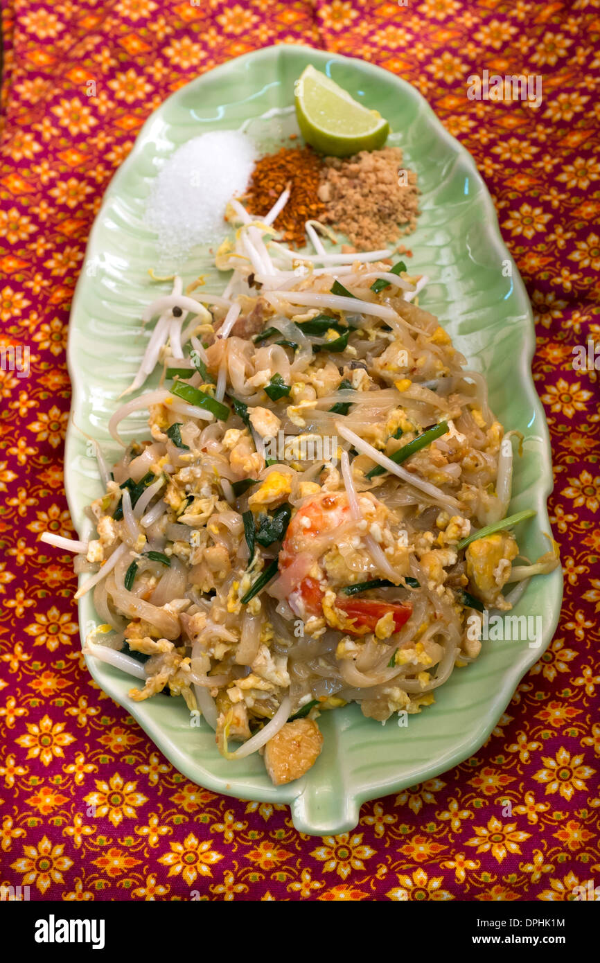 Pat thai hi-res stock photography and images - Alamy