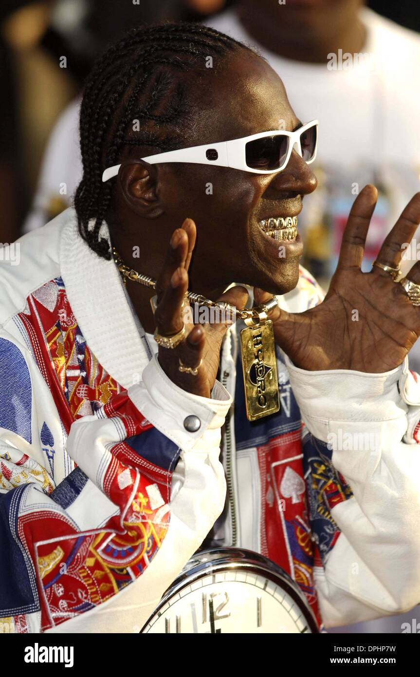 Flava flav hi-res stock photography and images - Alamy