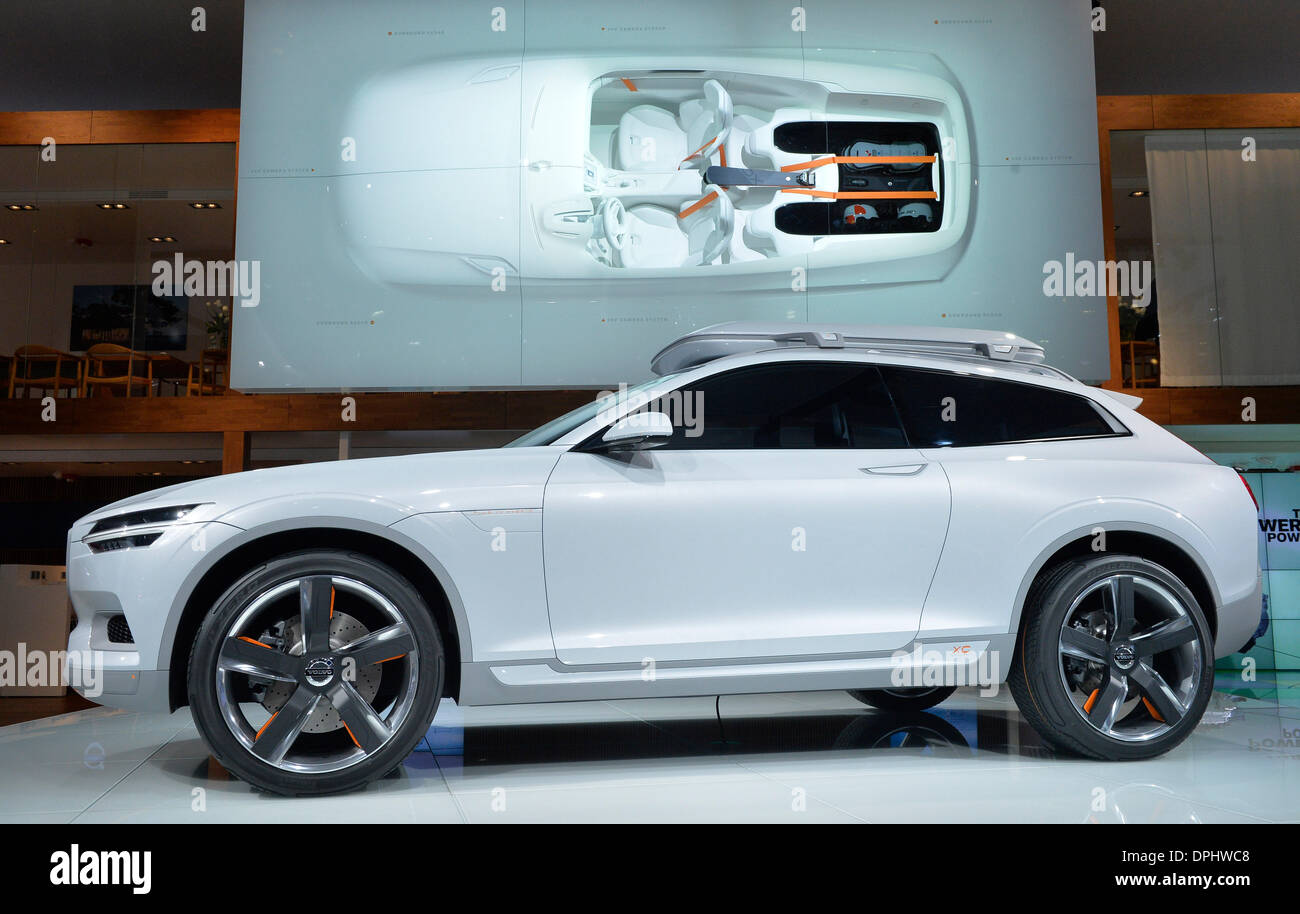 Volvo xc coupe hi-res stock photography and images - Alamy