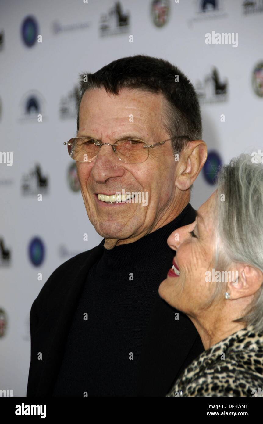 Leonard nimoy and susan bay hi-res stock photography and images - Alamy