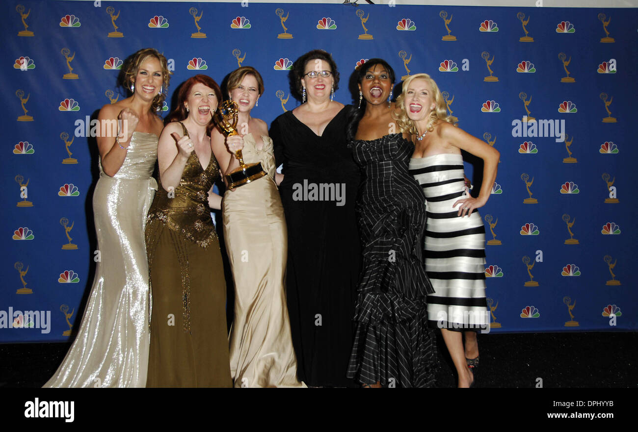 Angela kinsey mindy kaling the office hi-res stock photography and ...