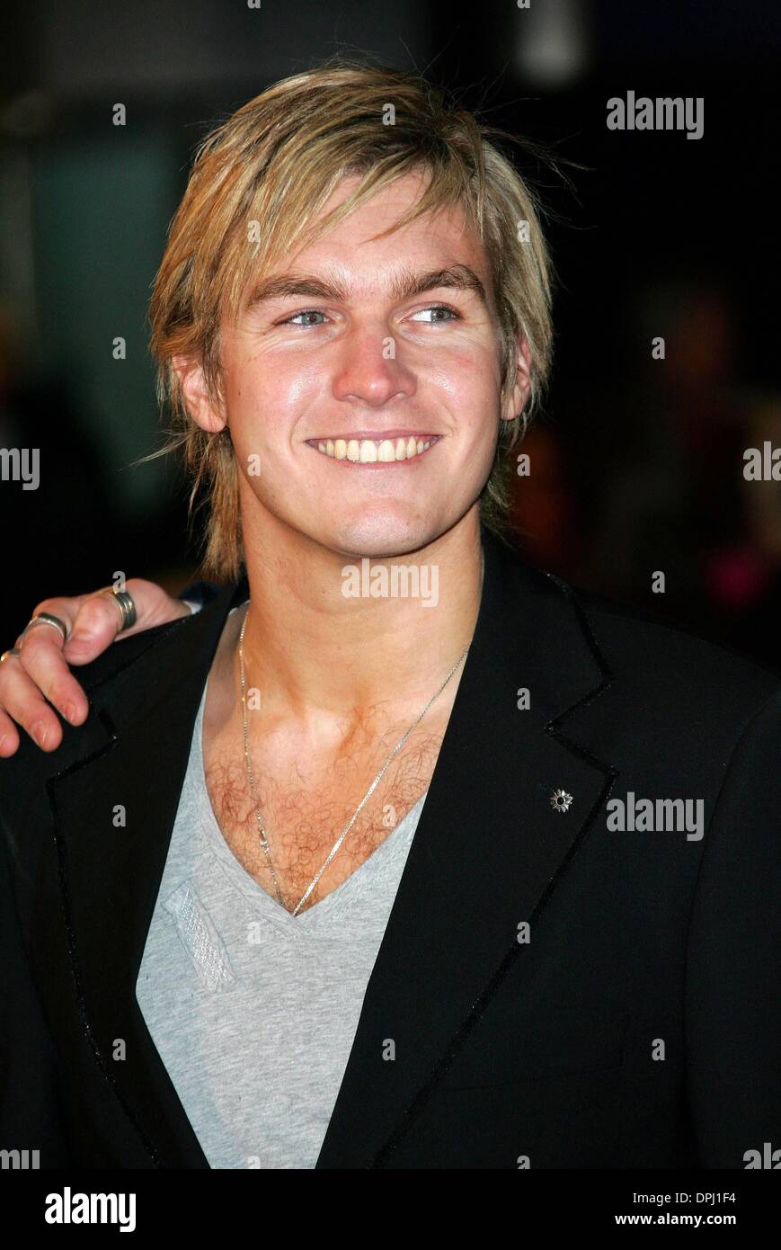 Dec. 27, 2005 - Leicester Square, LONDON, ENGLAND - CARL PEMBERTON ...