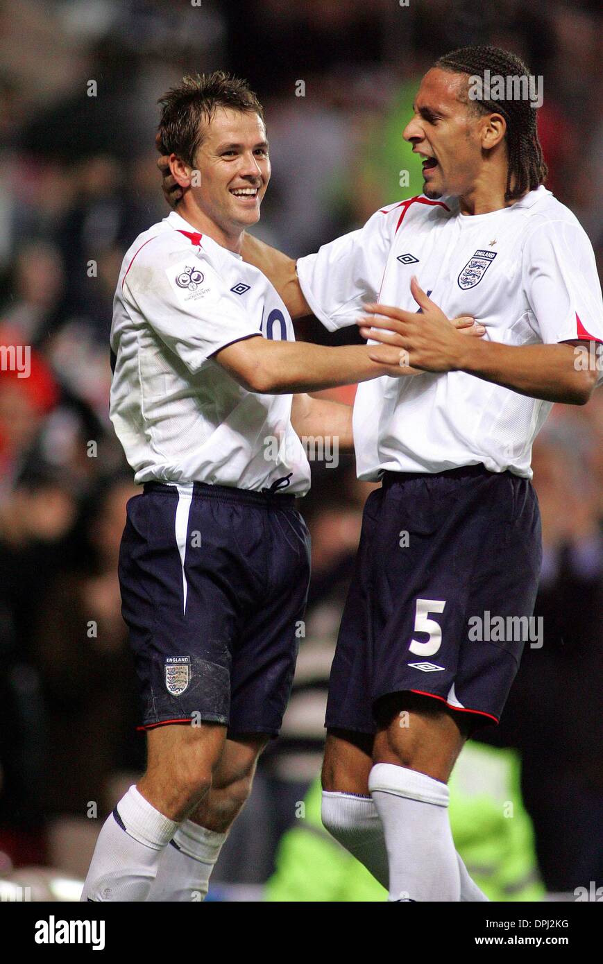 Rio ferdinand england hi-res stock photography and images - Alamy