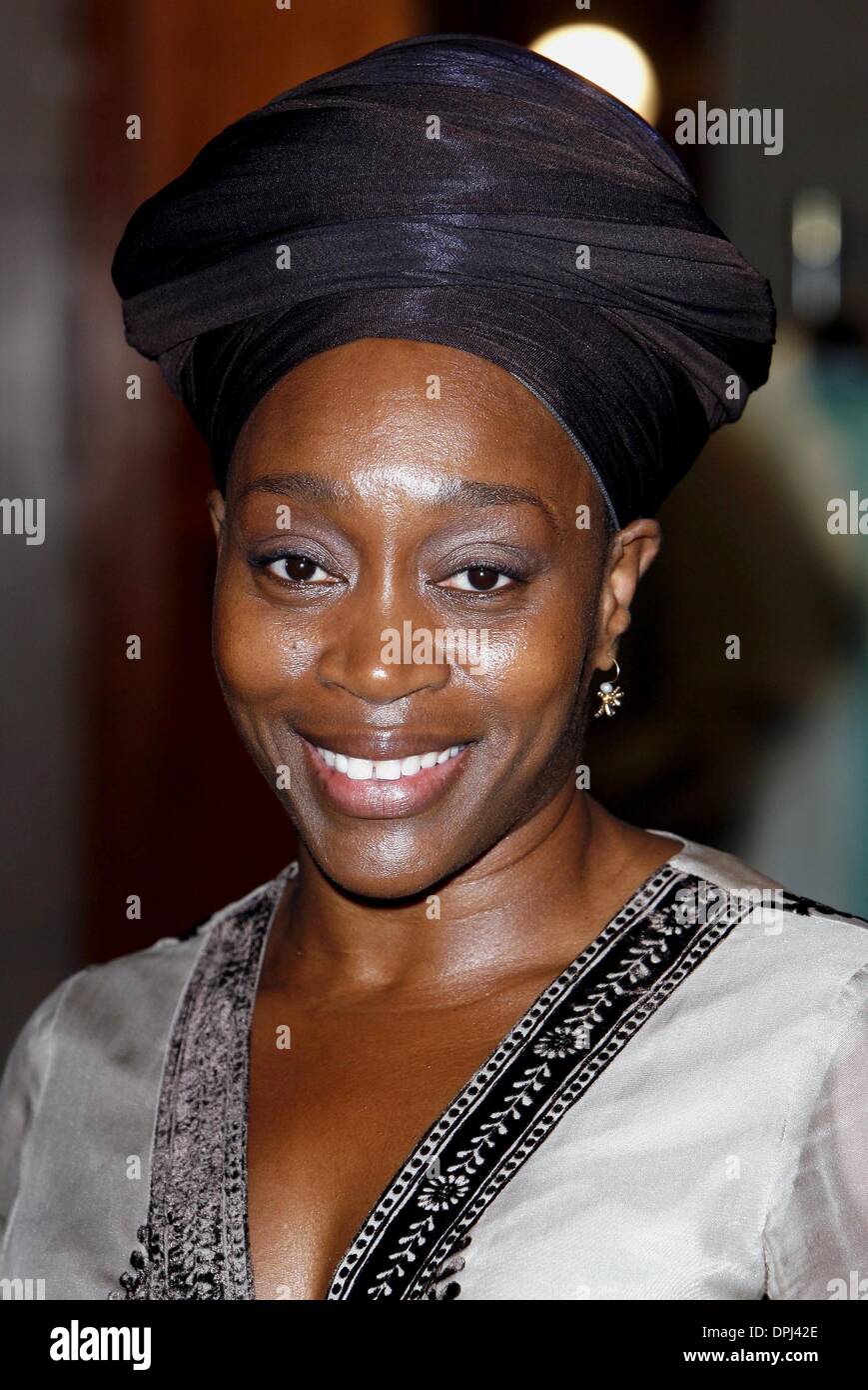 Angela wynter hi-res stock photography and images - Alamy