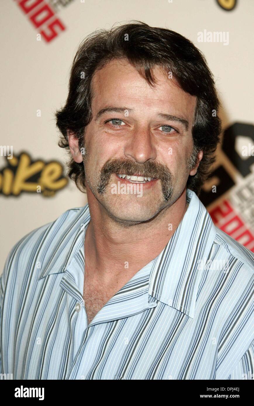 Dec. 27, 2005 - Gibson Amphitheatre, LOS ANGELES, USA - ALLEN COVERT ...